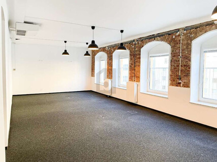 MODERNE BÜROFLÄCHE IN ZENTRALER LAGE | immo.tt.com